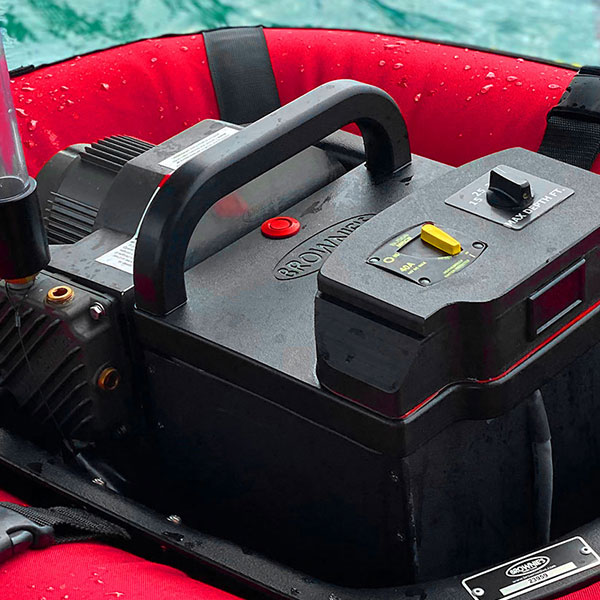 The Sea LiOn™ - Battery Powered Tankless Diving System